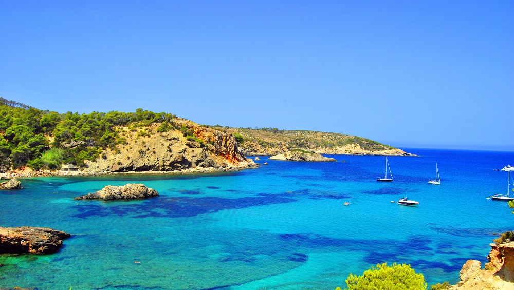 Discover the Absolute Best Beaches in Ibiza | Broadway Travel
