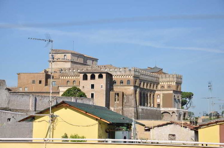 Le Suite Di Via Ottaviano B&B Rome | Holidays to Italy | Broadway Travel