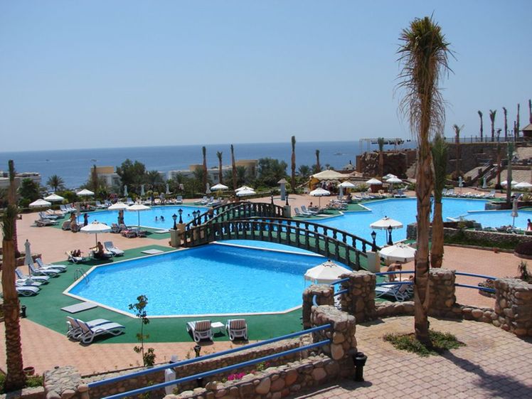 QUEEN SHARM VIEW RESORT Red Sea Riviera | Holidays to Egypt | Broadway ...