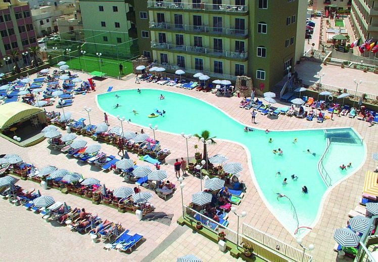 Topaz Hotel Malta | Holidays to Malta | Broadway Travel