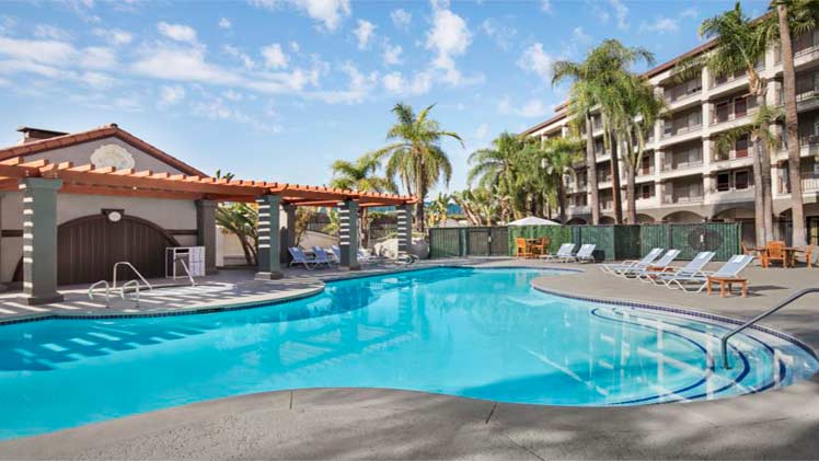 Four Points by Sheraton Anaheim Los Angeles | Holidays to California ...