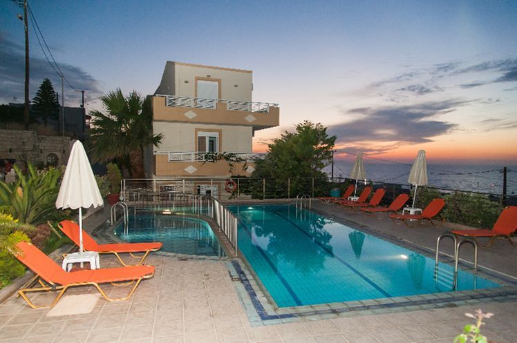 Sunrise Apartments Crete | Holidays to Greek Islands | Broadway Travel