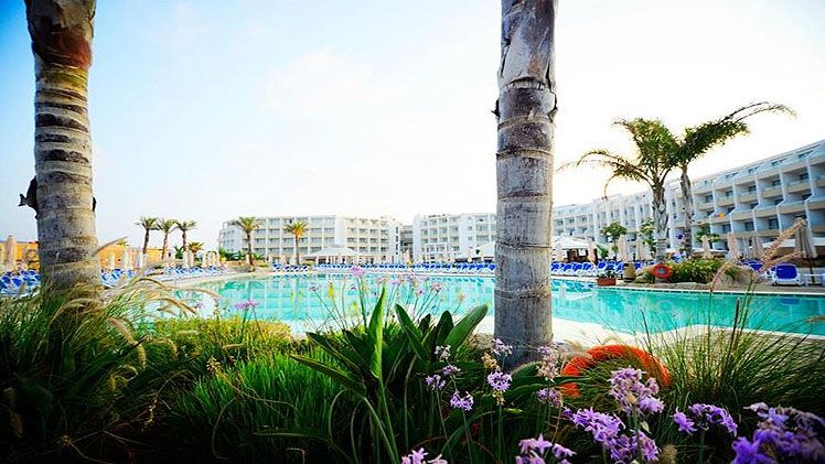 db Seabank Resort & Spa (Mellieha) | Excellent Reviews | Broadway Travel