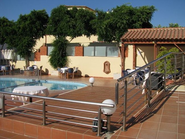 Thalassi Hotel Crete | Holidays to Greek Islands | Broadway Travel