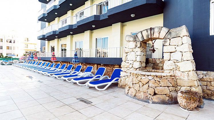 Topaz Hotel Malta | Holidays to Malta | Broadway Travel