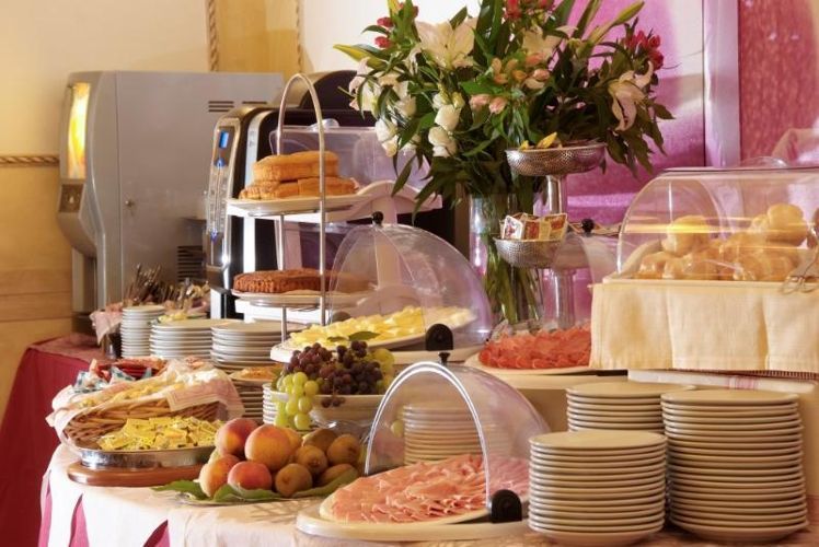 Villa Rosa Rome | Holidays to Italy | Broadway Travel