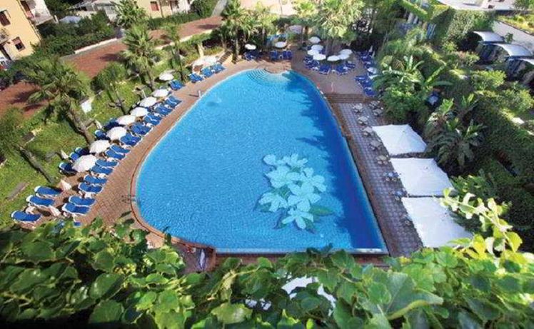 Hotel Caesar Palace Catania | Holidays to Sicily | Broadway Travel