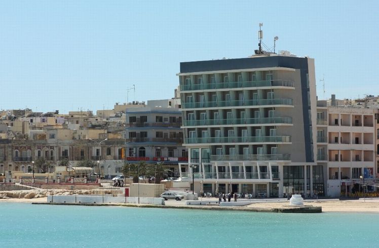 Hotel Water's Edge Malta Malta | Holidays to Malta | Broadway Travel