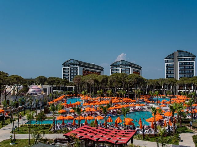 Trendy Lara (Antalya) | Highly Rated & Tasty Food | Broadway Travel